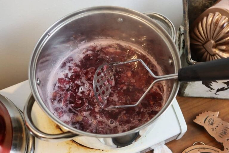 Grape Syrup Recipe - Sustainable Slow Living
