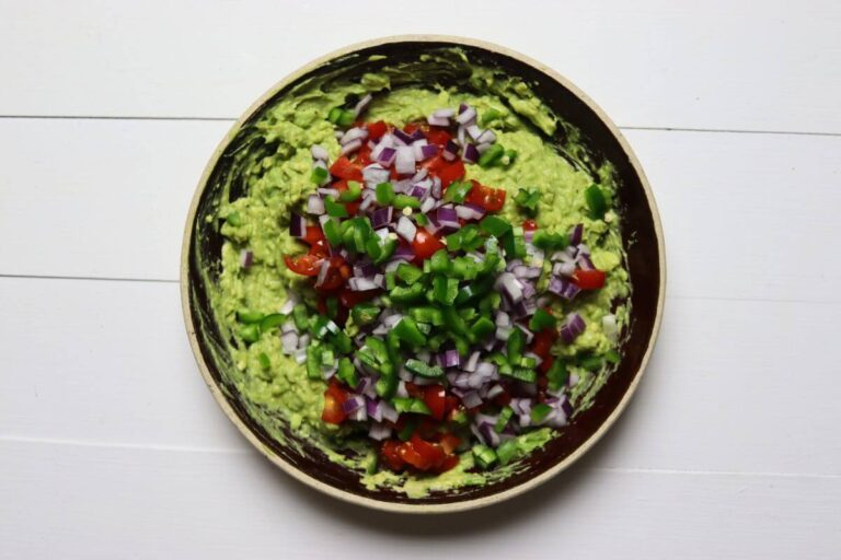 Fresh Guacamole Recipe (Made at Home with Simple Ingredients)